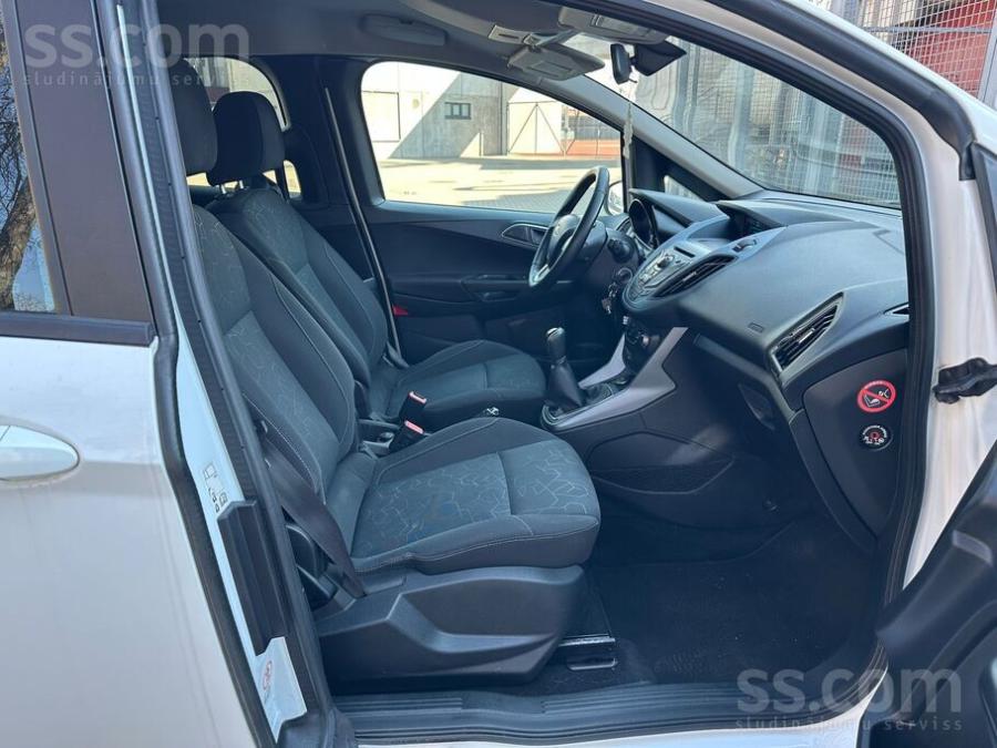 White Ford B-Max 2014 in Riga, with an engine capacity of 1.60 L and mileage of 0 thousand km for 3850 €, photo 9 on AUTOMOTO.COM.LV