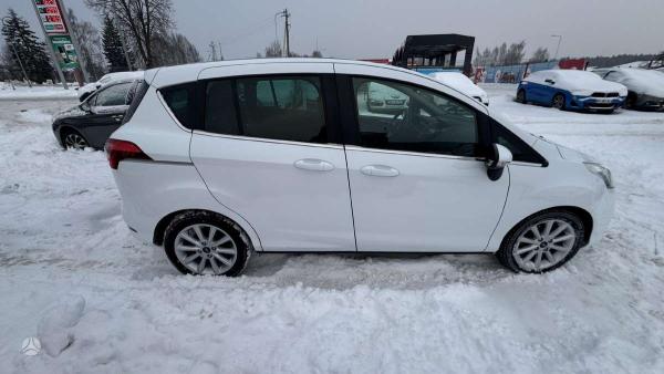 Balts Ford B-Max 2017 Tauragė, ar dzinēja tilpumu 1.00 L un nobraukumu 130 tūkst. km par 4700 €, foto 4 vietnē AUTOMOTO.COM.LV