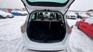 White Ford B-Max 2017 in Taurage, with an engine capacity of 1.00 L and mileage of 130 thousand km for 4700 €, photo 12 on AUTOMOTO.COM.LV