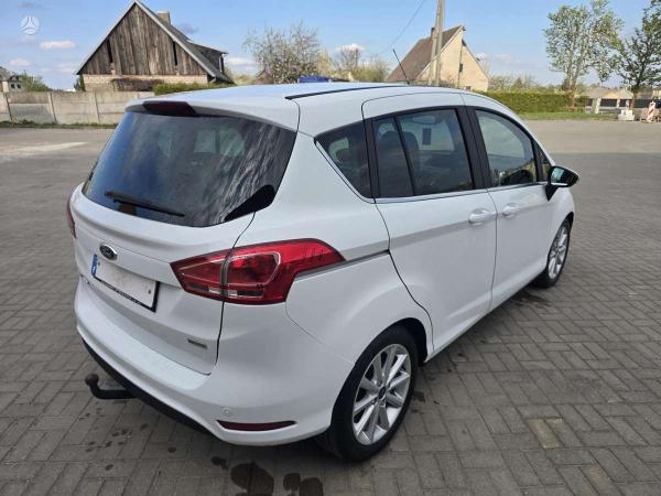 White Ford B-Max 2017 in Taurage, with an engine capacity of 1.00 L and mileage of 106 thousand km for 4200 €, photo 5 on AUTOMOTO.COM.LV