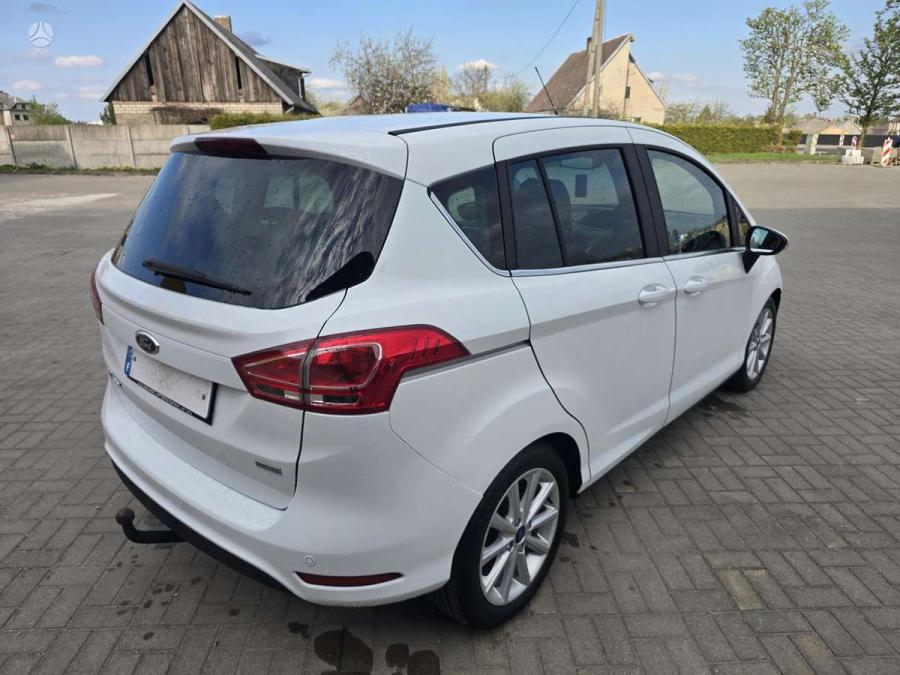 White Ford B-Max 2017 in Taurage, with an engine capacity of 1.00 L and mileage of 106 thousand km for 4200 €, photo 6 on AUTOMOTO.COM.LV