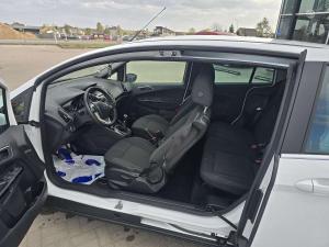 White Ford B-Max 2017 in Taurage, with an engine capacity of 1.00 L and mileage of 106 thousand km for 4200 €, photo 11 on AUTOMOTO.COM.LV