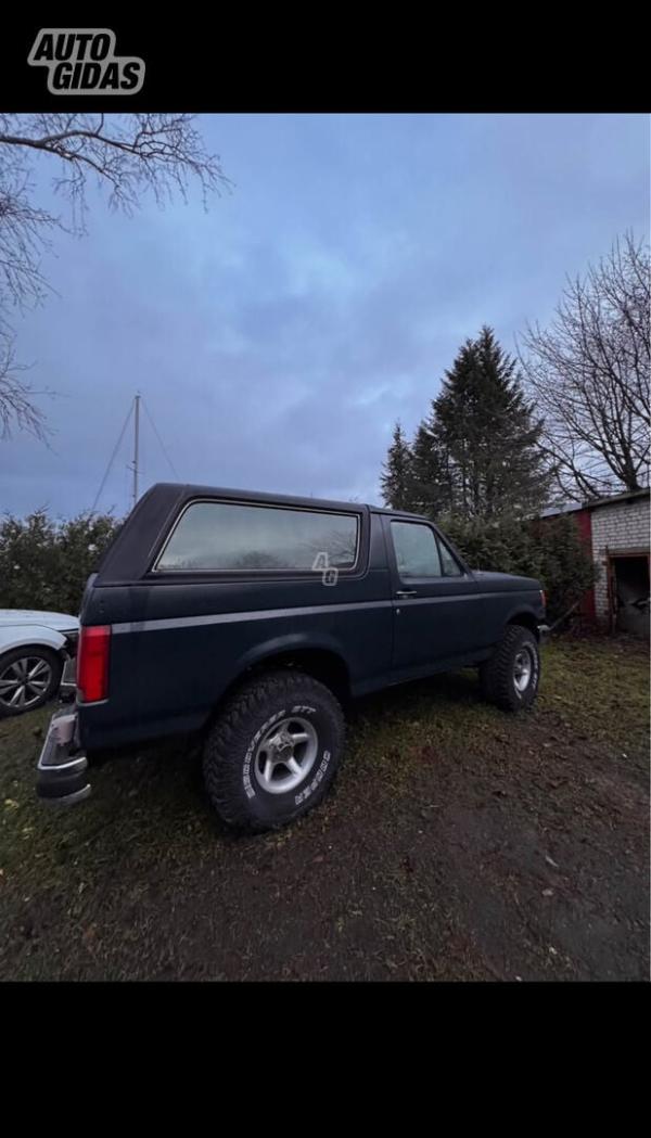 Ford Bronco 1987 Klaipėda, ar dzinēja tilpumu 5.00 L un nobraukumu 120 tūkst. km par 5900 €, foto 3 vietnē AUTOMOTO.COM.LV