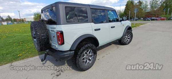 Ford Bronco 2023 Tallina, ar dzinēja tilpumu 2.70 L un nobraukumu 8 tūkst. km par 59000 €, foto 5 vietnē AUTOMOTO.COM.LV