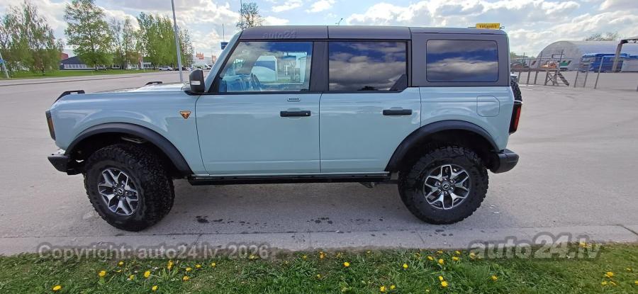 Ford Bronco 2023 Tallina, ar dzinēja tilpumu 2.70 L un nobraukumu 8 tūkst. km par 59000 €, foto 8 vietnē AUTOMOTO.COM.LV