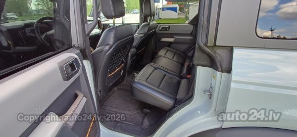 Ford Bronco 2023 Tallina, ar dzinēja tilpumu 2.70 L un nobraukumu 8 tūkst. km par 59000 €, foto 9 vietnē AUTOMOTO.COM.LV