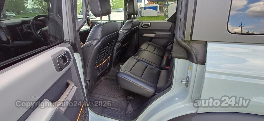 Ford Bronco 2023 Tallina, ar dzinēja tilpumu 2.70 L un nobraukumu 8 tūkst. km par 59000 €, foto 10 vietnē AUTOMOTO.COM.LV