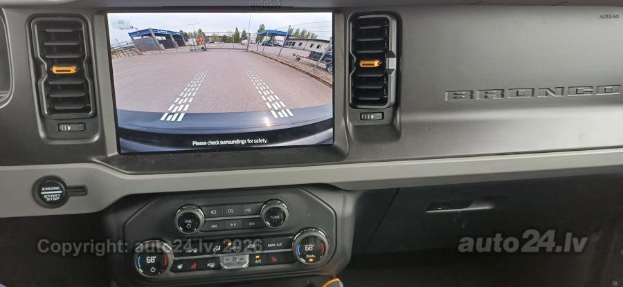 Ford Bronco 2023 Tallina, ar dzinēja tilpumu 2.70 L un nobraukumu 8 tūkst. km par 59000 €, foto 13 vietnē AUTOMOTO.COM.LV