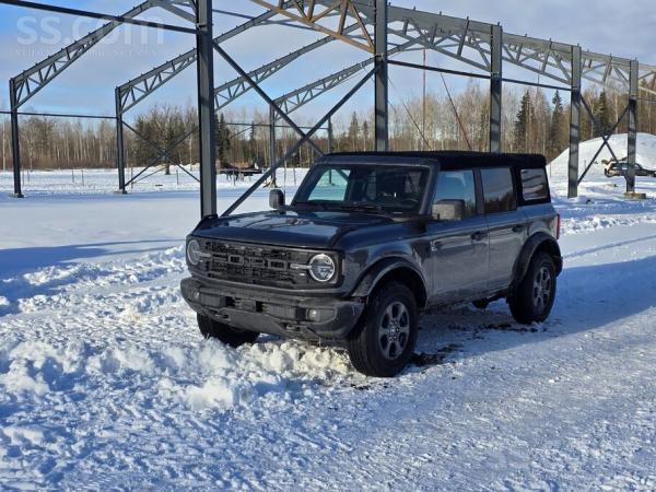 Pelēks Ford Bronco 2022 Rīga, ar dzinēja tilpumu 2.30 L un nobraukumu 55 tūkst. km par 39900 €, foto 8 vietnē AUTOMOTO.COM.LV