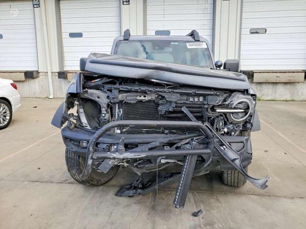 Ford Bronco 2022 KlaipÄda vietnÄ PelÄks Ford Bronco 2022 KlaipÄda, ar dzinÄja tilpumu 2.40 L un nobraukumu 46 tÅ«kst. km par 14250 ā¬, foto 7 vietnÄ AUTOMOTO.COM.LV