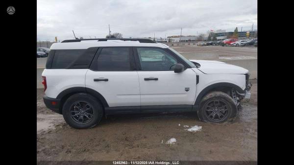 Balts Ford Bronco 2022 Klaipėda, ar dzinēja tilpumu 1.50 L un nobraukumu 52 tūkst. km par 9800 €, foto 4 vietnē AUTOMOTO.COM.LV