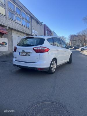 Smilšu krāsa Ford C-Max 2014 Tallina, ar dzinēja tilpumu 1.60 L un nobraukumu 216 tūkst. km par 3500 €, foto 10 vietnē AUTOMOTO.COM.LV