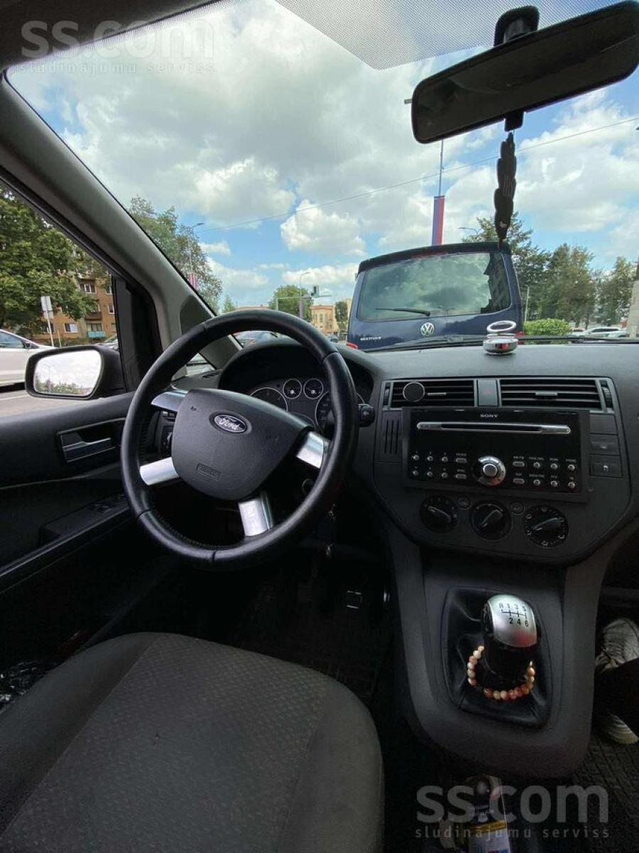 Black Ford C-Max 2004 in Bauska, with an engine capacity of 2.00 L and mileage of 290 thousand km for 650 €, photo 3 on AUTOMOTO.COM.LV