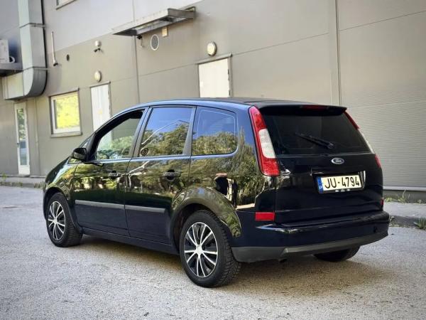 Black Ford C-Max 2005 in Riga, with an engine capacity of 1.60 L and mileage of 295 thousand km for 800 €, photo 6 on AUTOMOTO.COM.LV