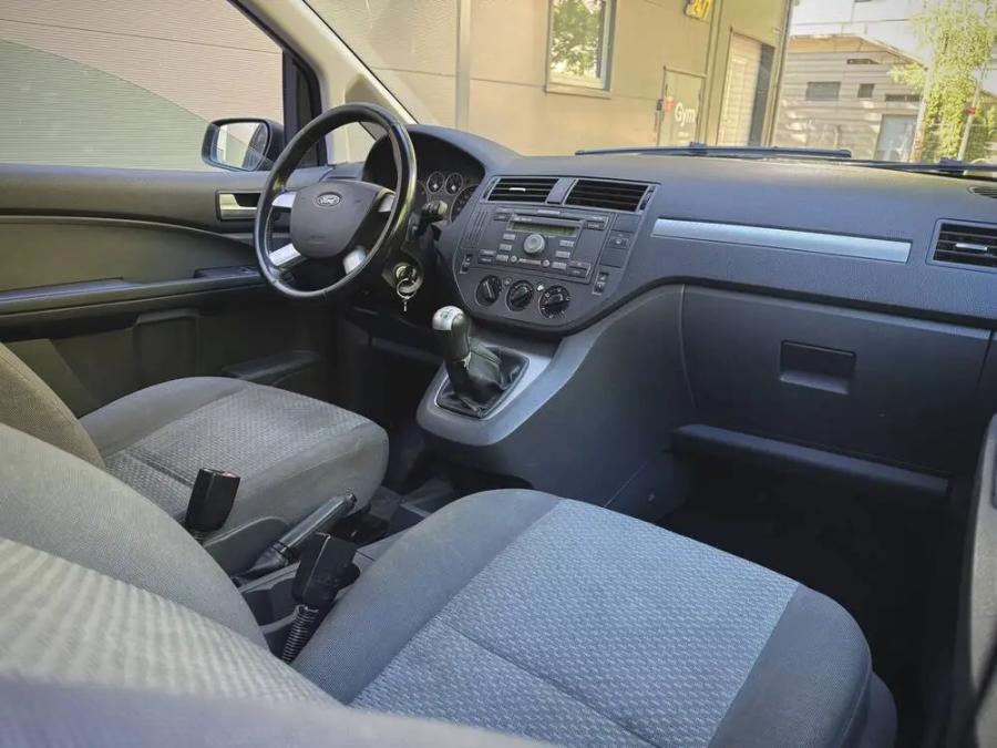 Black Ford C-Max 2005 in Riga, with an engine capacity of 1.60 L and mileage of 295 thousand km for 800 €, photo 9 on AUTOMOTO.COM.LV