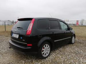 Black Ford C-Max 2005 in Saldus, with an engine capacity of 1.60 L and mileage of 266 thousand km for 1900 €, photo 3 on AUTOMOTO.COM.LV