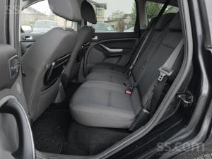 Melns Ford C-Max 2008 Liepāja, ar dzinēja tilpumu 1.60 L un nobraukumu 229 tūkst. km par 3200 €, foto 14 vietnē AUTOMOTO.COM.LV