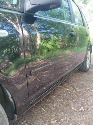 Black Ford C-Max 2009 in Daugavpils, with an engine capacity of 1.80 L and mileage of 242 thousand km for 1700 €, photo 13 on AUTOMOTO.COM.LV