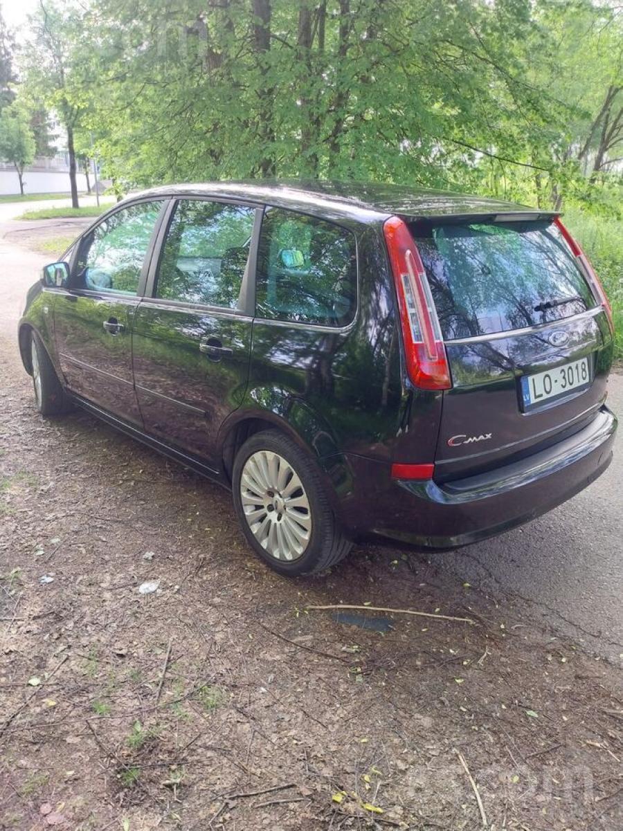 Black Ford C-Max 2009 in Daugavpils, with an engine capacity of 1.80 L and mileage of 242 thousand km for 1700 €, photo 14 on AUTOMOTO.COM.LV