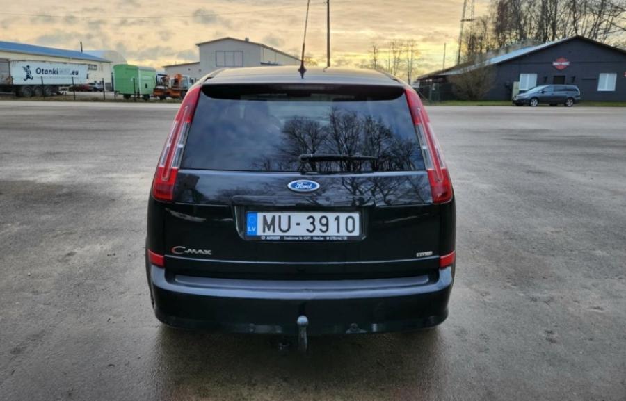 Black Ford C-Max 2009 in Riga, with an engine capacity of 1.60 L and mileage of 250 thousand km for 1700 €, photo 8 on AUTOMOTO.COM.LV
