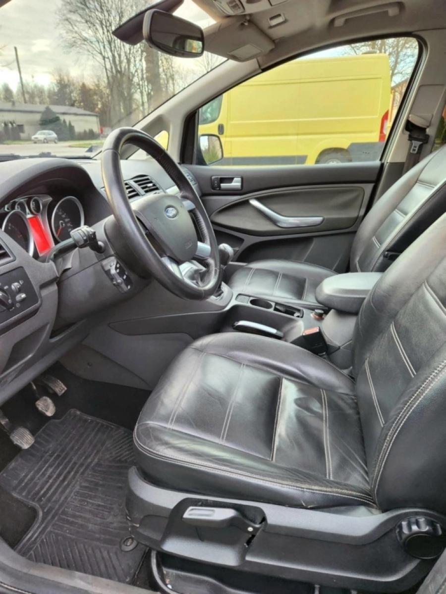 Black Ford C-Max 2009 in Riga, with an engine capacity of 1.60 L and mileage of 250 thousand km for 1700 €, photo 12 on AUTOMOTO.COM.LV