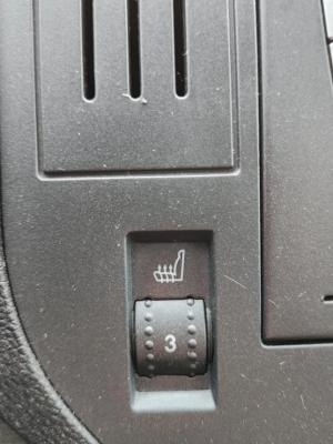 Black Ford C-Max 2009 in Riga, with an engine capacity of 1.60 L and mileage of 250 thousand km for 1700 €, photo 21 on AUTOMOTO.COM.LV
