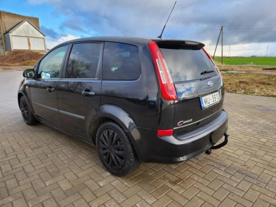 Black Ford C-Max 2009 in Riga, with an engine capacity of 1.60 L and mileage of 250 thousand km for 1700 €, photo 27 on AUTOMOTO.COM.LV