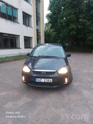 Black Ford C-Max 2010 in Kraslava, with an engine capacity of 1.60 L and mileage of 292 thousand km for 1450 €, photo 3 on AUTOMOTO.COM.LV