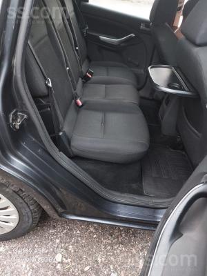 Black Ford C-Max 2010 in Kraslava, with an engine capacity of 1.60 L and mileage of 292 thousand km for 1450 €, photo 13 on AUTOMOTO.COM.LV