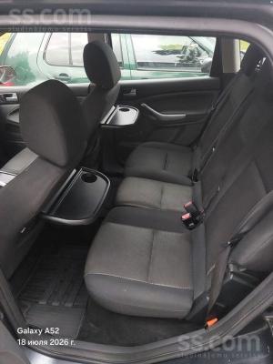 Black Ford C-Max 2010 in Kraslava, with an engine capacity of 1.60 L and mileage of 292 thousand km for 1450 €, photo 14 on AUTOMOTO.COM.LV