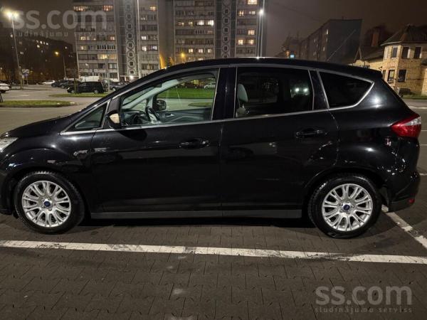 Black Ford C-Max 2011 in Riga, with an engine capacity of 1.60 L and mileage of 296 thousand km for 3800 €, photo 3 on AUTOMOTO.COM.LV