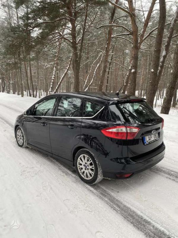 Black Ford C-Max 2011 in Kaunas, with an engine capacity of 1.56 L and mileage of 250 thousand km for 3750 €, photo 6 on AUTOMOTO.COM.LV