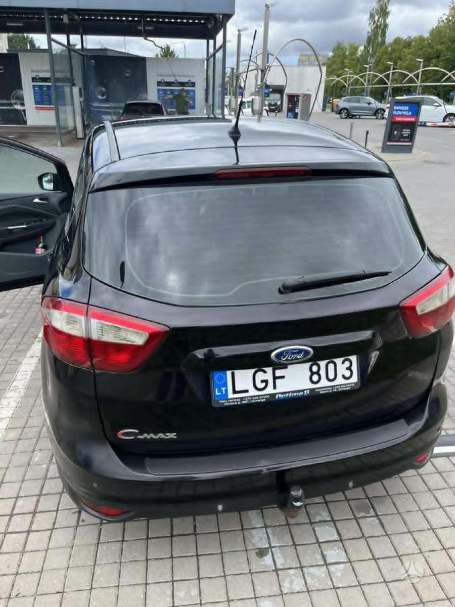 Black Ford C-Max 2011 in Vilnius, with an engine capacity of 1.60 L and mileage of 280 thousand km for 3200 €, photo 3 on AUTOMOTO.COM.LV