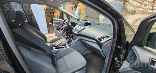 Black Ford C-Max 2011 in Riga, with an engine capacity of 1.60 L and mileage of 195 thousand km for 2500 €, photo 3 on AUTOMOTO.COM.LV
