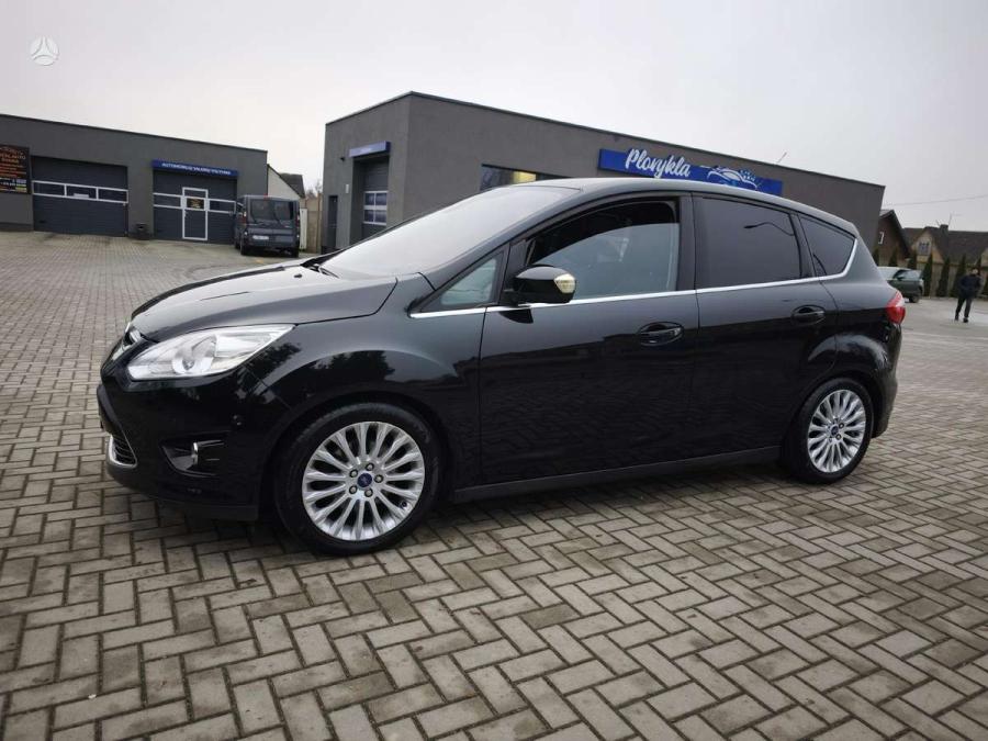Black Ford C-Max 2012 in Taurage, with an engine capacity of 1.60 L and mileage of 157 thousand km for 4600 €, photo 7 on AUTOMOTO.COM.LV