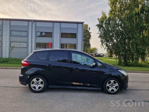 Black Ford C-Max 2012 in Riga, with an engine capacity of 1.60 L and mileage of 195 thousand km for 2490 €, photo 6 on AUTOMOTO.COM.LV