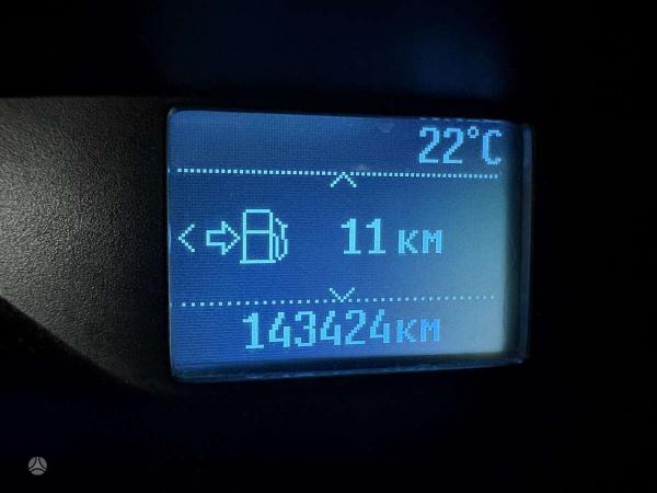 Black Ford C-Max 2013 in Vilnius, with an engine capacity of 1.00 L and mileage of 145 thousand km for 2499 €, photo 5 on AUTOMOTO.COM.LV