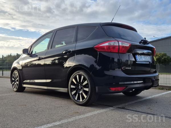 Black Ford C-Max 2014 in Jelgava, with an engine capacity of 1.60 L and mileage of 188 thousand km for 5550 €, photo 3 on AUTOMOTO.COM.LV