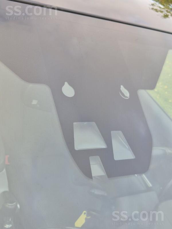 Black Ford C-Max 2014 in Jelgava, with an engine capacity of 1.60 L and mileage of 188 thousand km for 5550 €, photo 10 on AUTOMOTO.COM.LV