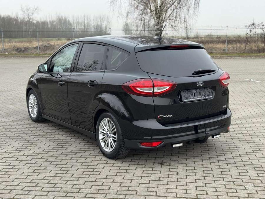Black Ford C-Max 2017 in Marijampole, with an engine capacity of 1.00 L and mileage of 102 thousand km for 5600 €, photo 3 on AUTOMOTO.COM.LV