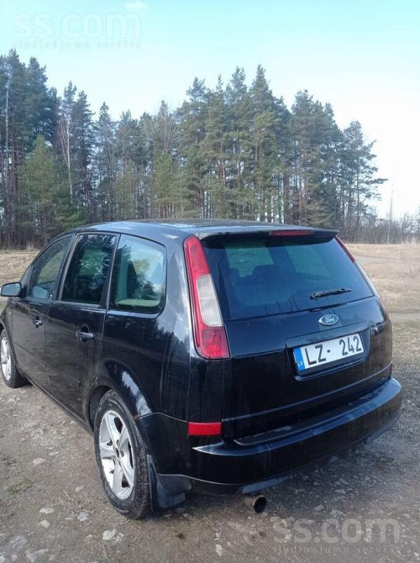 Black Ford C-Max 2004 in Talsi, with an engine capacity of 1.60 L and mileage of 390 thousand km for 900 €, photo 5 on AUTOMOTO.COM.LV