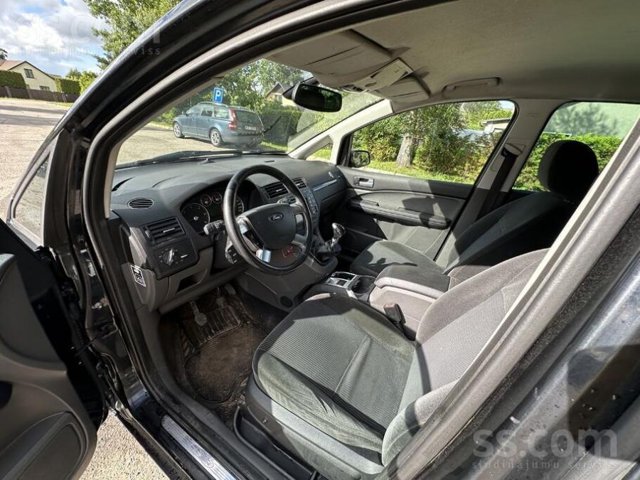 Black Ford C-Max 2004 in Jelgava, with an engine capacity of 2.00 L and mileage of 381 thousand km for 1550 €, photo 9 on AUTOMOTO.COM.LV