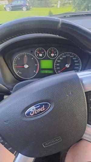 Melns Ford C-Max 2005 Pakruojis, ar dzinēja tilpumu 2.00 L un nobraukumu 235 tūkst. km par 1200 €, foto 4 vietnē AUTOMOTO.COM.LV