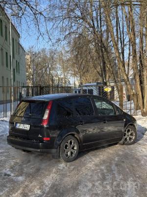 Black Ford C-Max 2006 in Riga, with an engine capacity of 1.60 L and mileage of 324 thousand km for 1790 €, photo 4 on AUTOMOTO.COM.LV