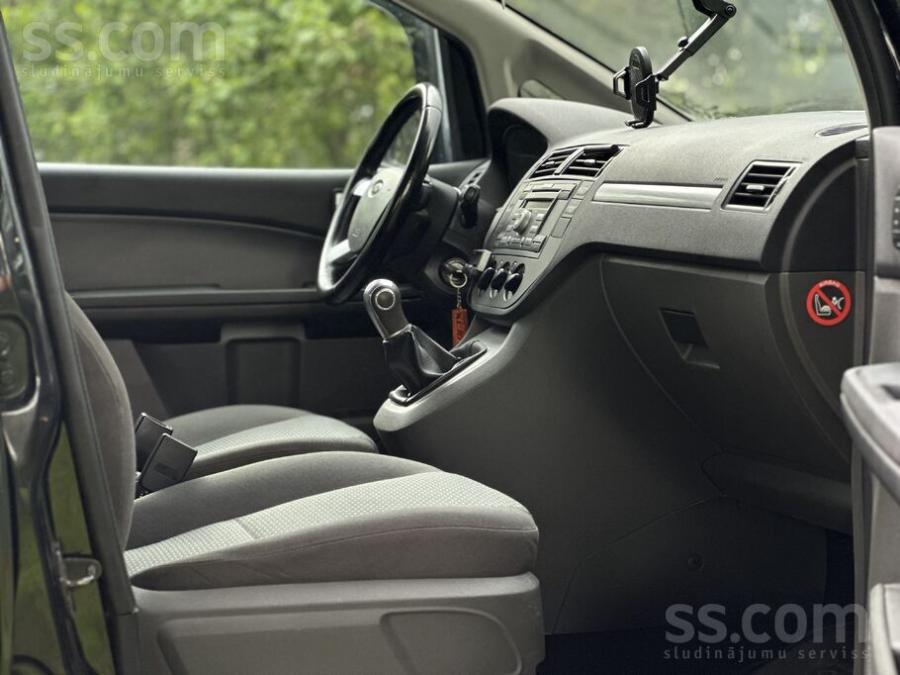 Melns Ford C-Max 2006 Jelgava, ar dzinēja tilpumu 1.80 L un nobraukumu 0 tūkst. km par 1450 €, foto 10 vietnē AUTOMOTO.COM.LV