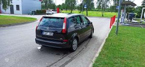 Black Ford C-Max 2006 in Siauliai, with an engine capacity of 1.56 L and mileage of 288 thousand km for 900 €, photo 3 on AUTOMOTO.COM.LV