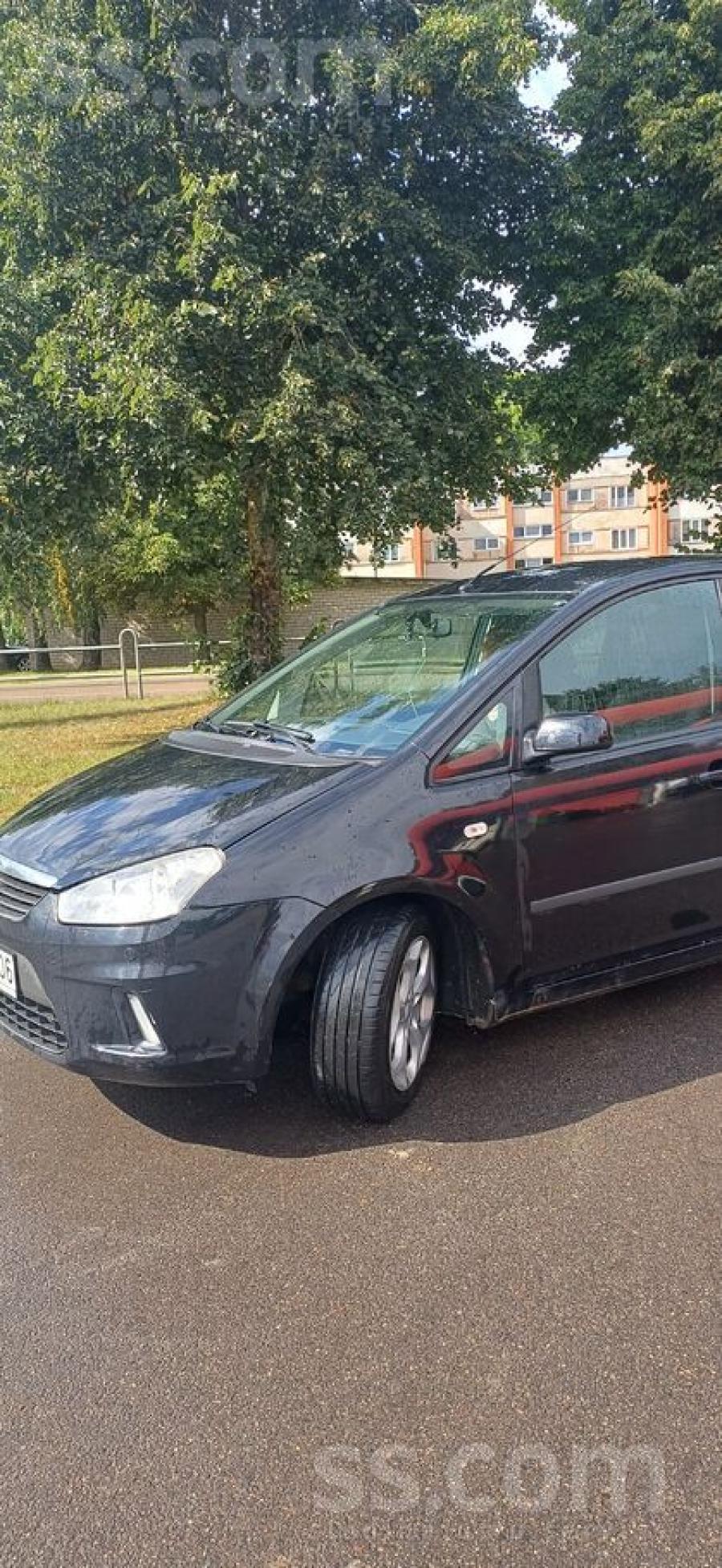 Black Ford C-Max 2007 in Liepaja, with an engine capacity of 1.60 L and mileage of 344 thousand km for 1100 €, photo 3 on AUTOMOTO.COM.LV