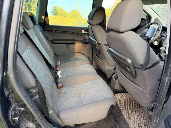 Black Ford C-Max 2007 in Utena, with an engine capacity of 1.56 L and mileage of 275 thousand km for 320 €, photo 9 on AUTOMOTO.COM.LV