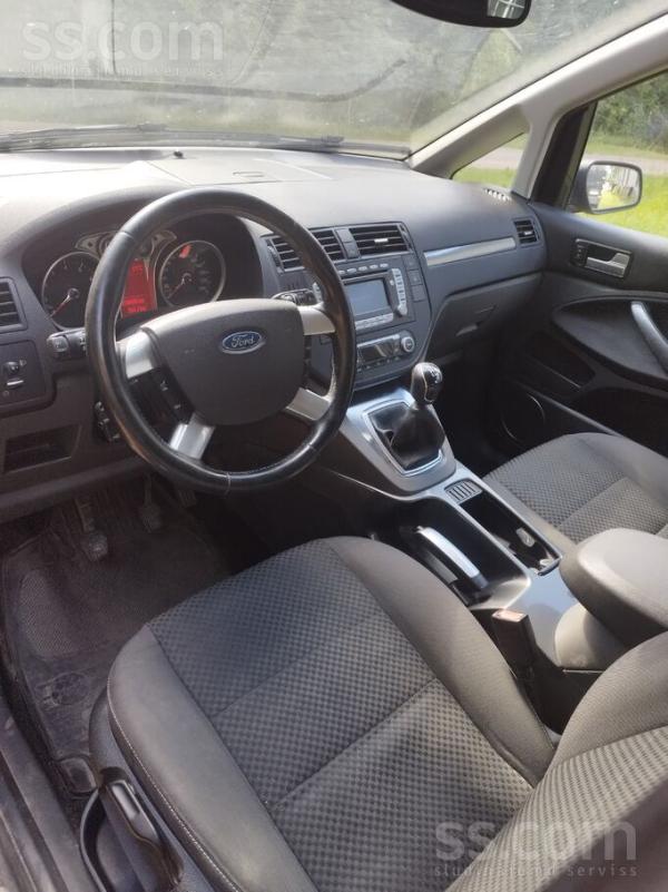 Black Ford C-Max 2008 in Dobele, with an engine capacity of 1.80 L and mileage of 268 thousand km for 950 €, photo 7 on AUTOMOTO.COM.LV