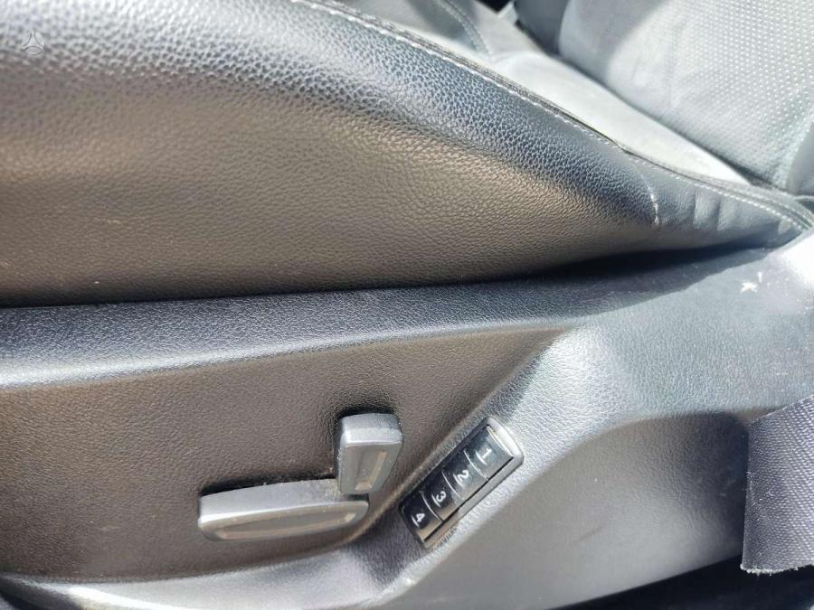 Melns Ford C-Max 2008 Utena, ar dzinēja tilpumu 2.00 L un nobraukumu 288 tūkst. km par 3150 €, foto 12 vietnē AUTOMOTO.COM.LV